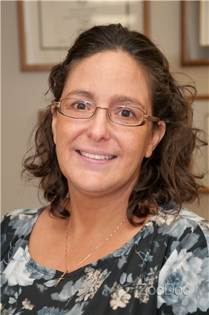 Elizabeth Neal's Instagram, Twitter & Facebook on IDCrawl