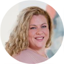 Liz Zaragoza, LCSW | Nurture Therapy, Chicago, IL | Psychotherapist